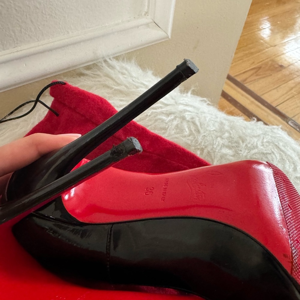 Christian Louboutin So Kate - Gem